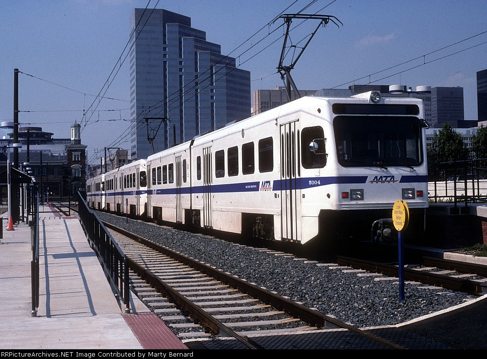 MARC 5004 at Camden Yards